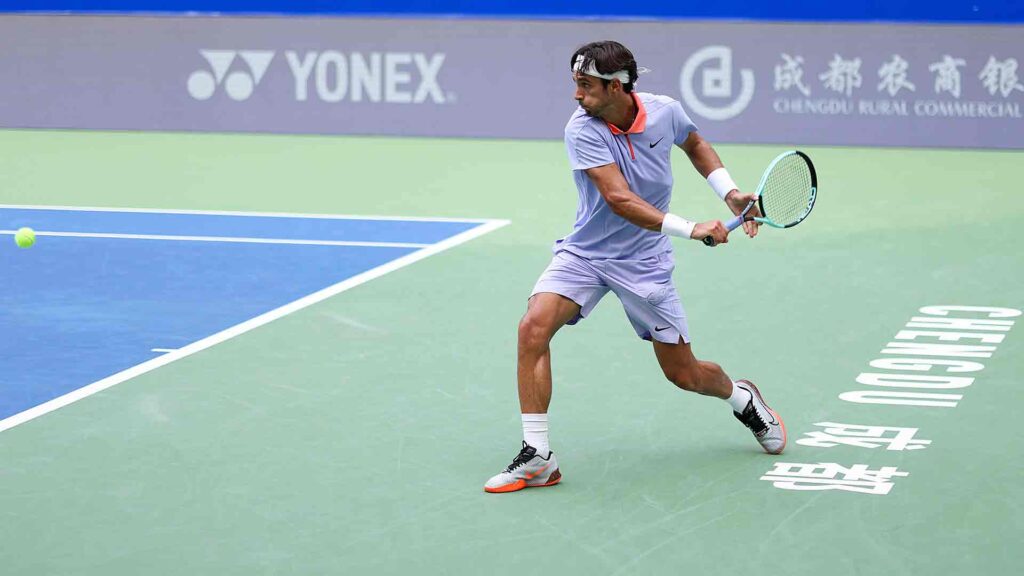 Lorenzo Musetti Brilla en Chengdu y Llega a su Quinta Final ATP